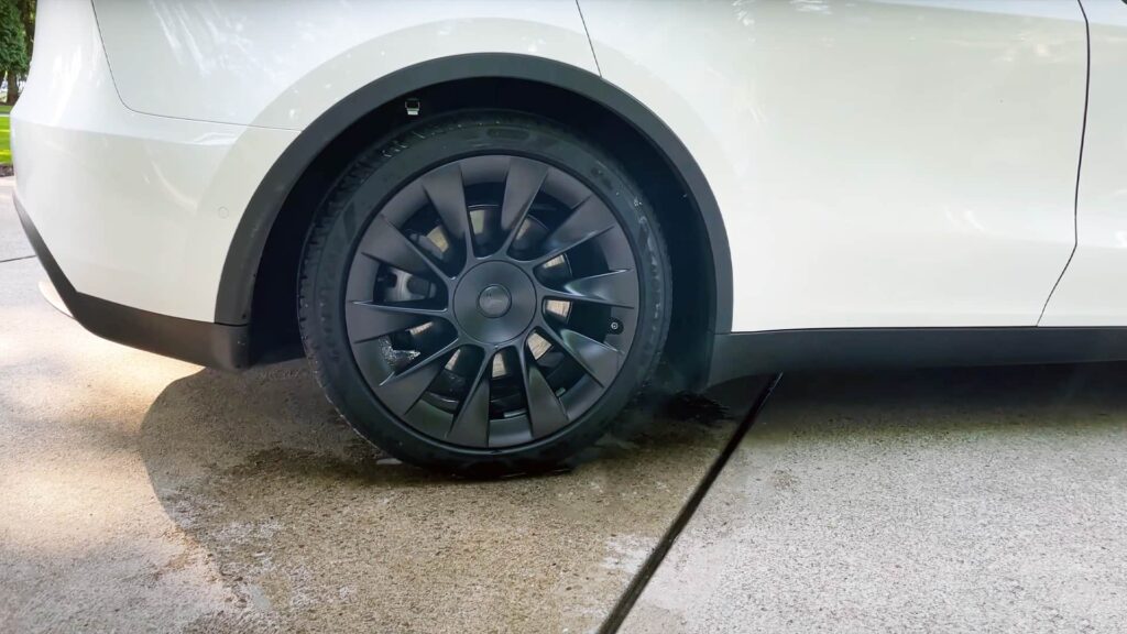 EV Tires: 5 Facts That Make Them Different from Regular Tires - Tire Crunch